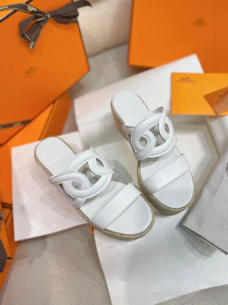 Value-priced Hermes Slippers