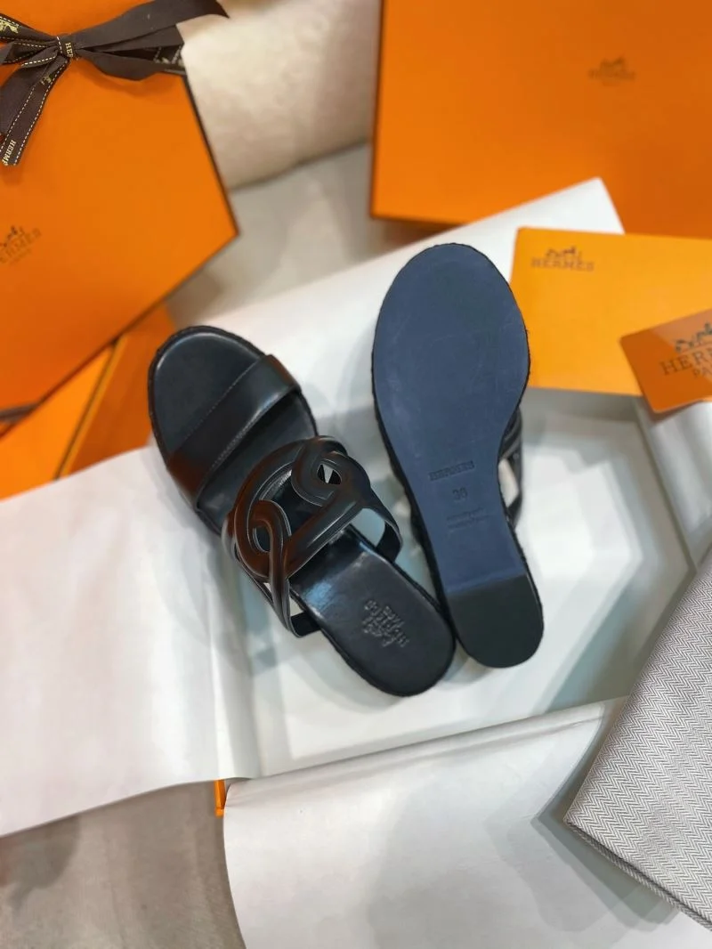 Reasonably priced Hermes Slippers