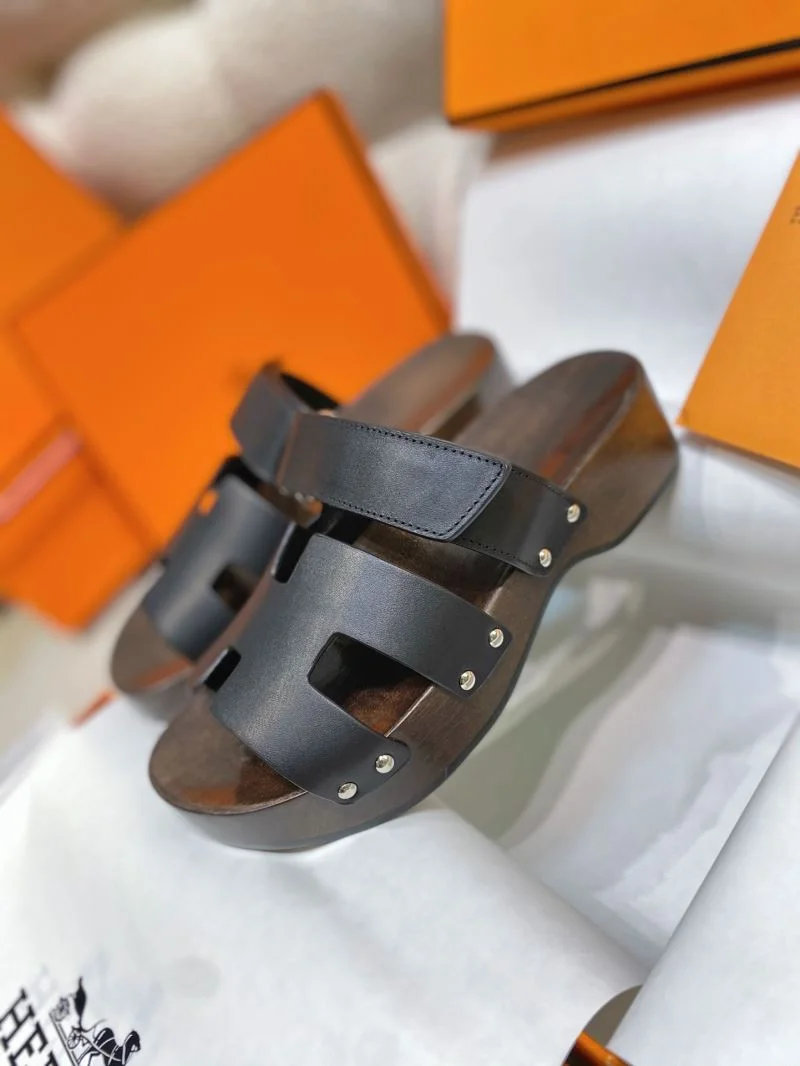 Accurate model Hermes Slippers
