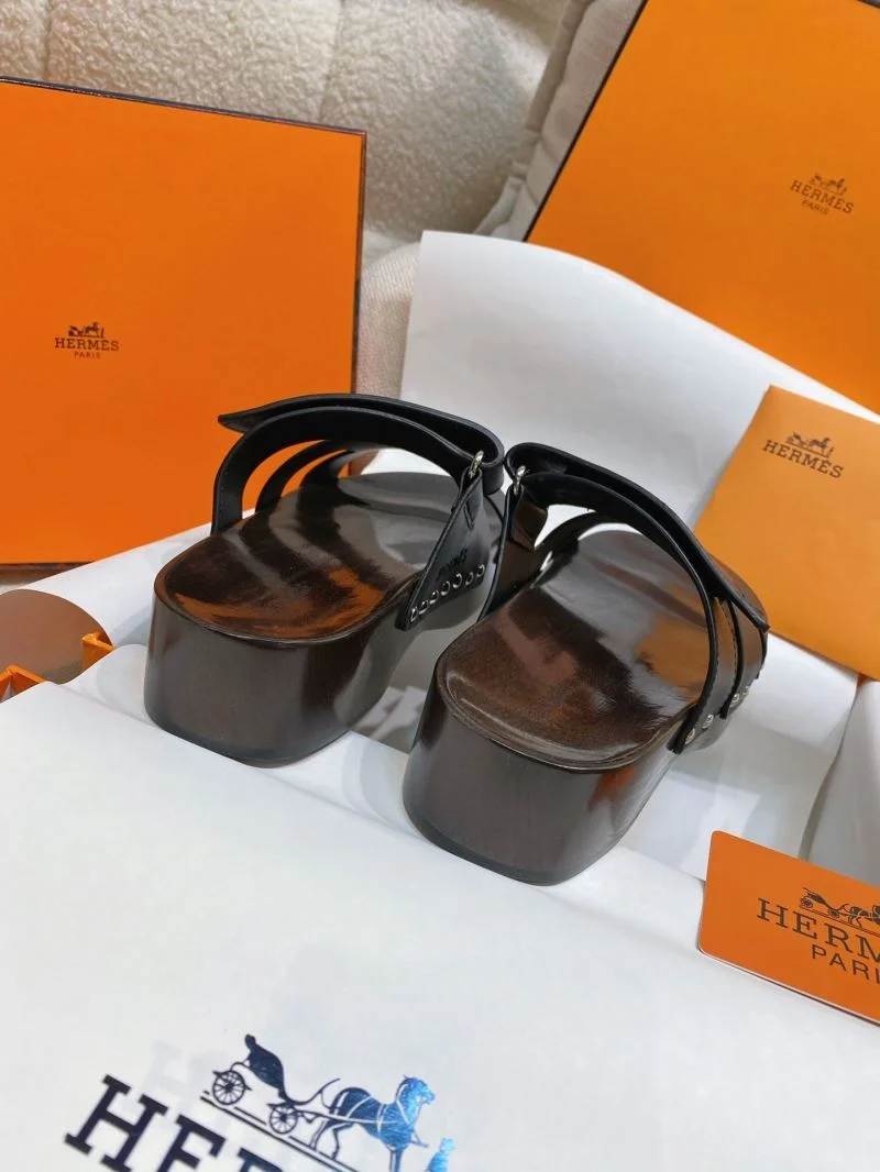 Accurate model Hermes Slippers