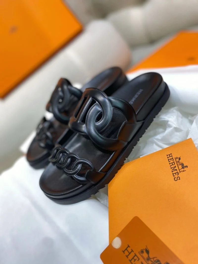 Cut-rate Hermes Slippers