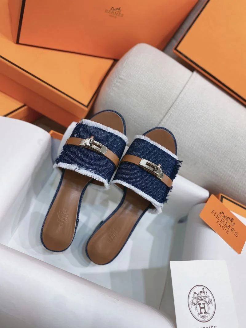 Value-priced Hermes Slippers