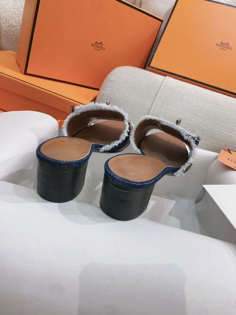 Value-priced Hermes Slippers