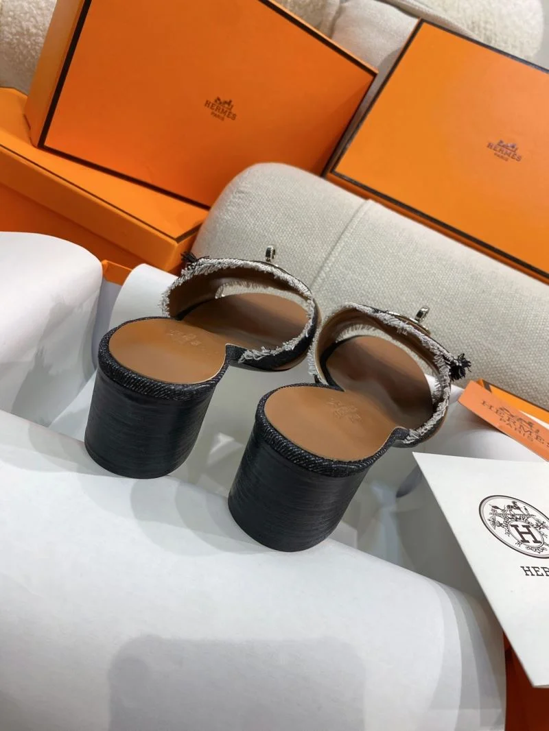 Reasonably priced Hermes Slippers