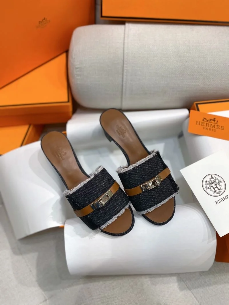 Reasonably priced Hermes Slippers