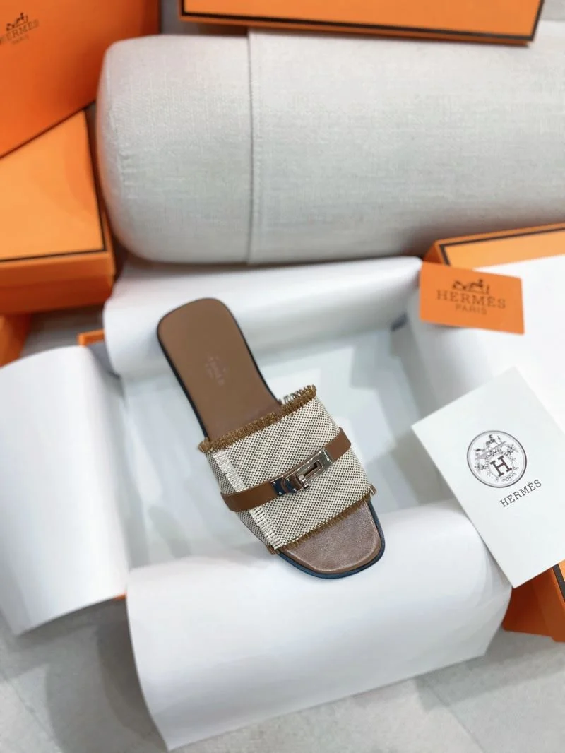 Inexpensive Hermes Slippers