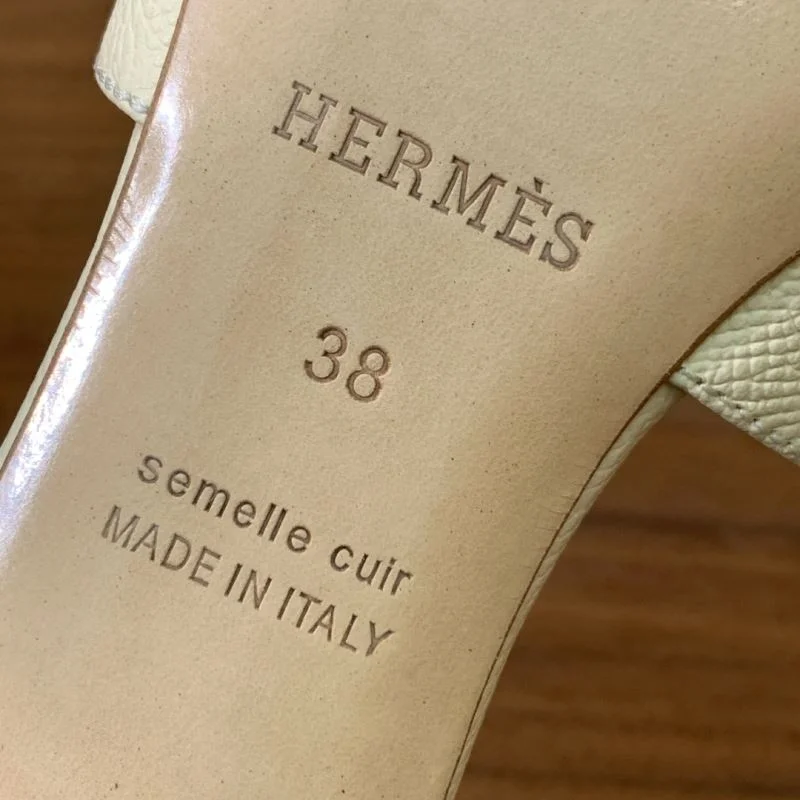 Value-priced Hermes Slippers