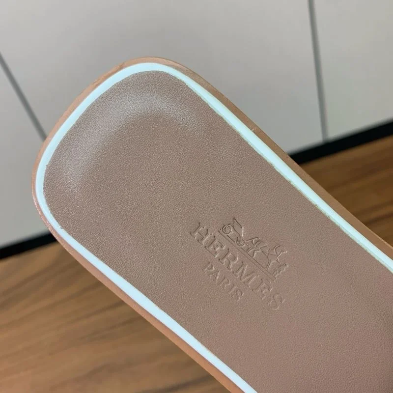 Cut-rate Hermes Slippers