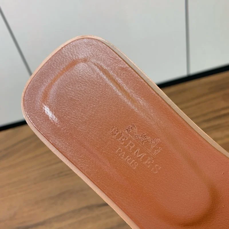 Brand-authenticated Hermes Slippers