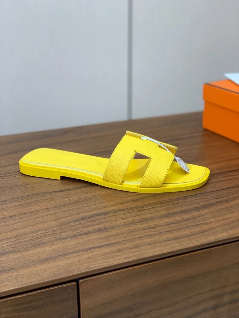 Accurate model Hermes Slippers