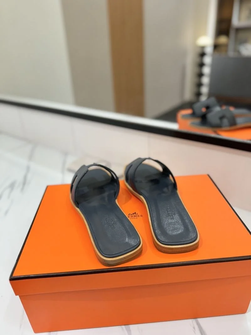 Value-priced Hermes Slippers