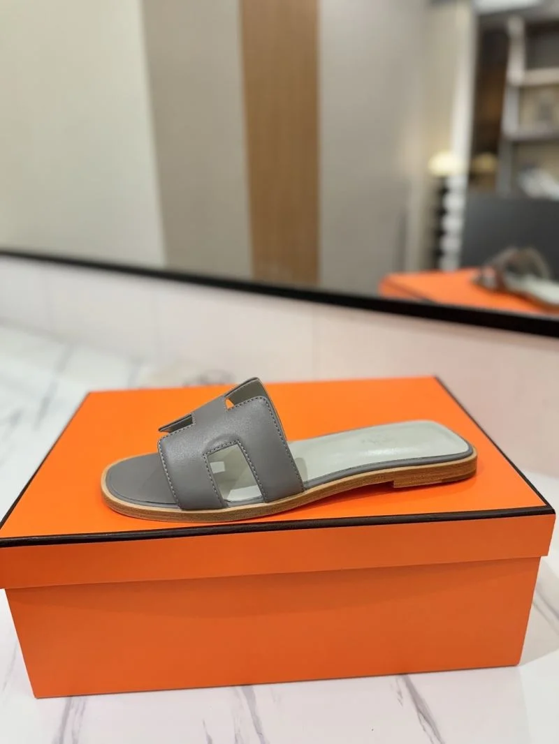 Cut-rate Hermes Slippers