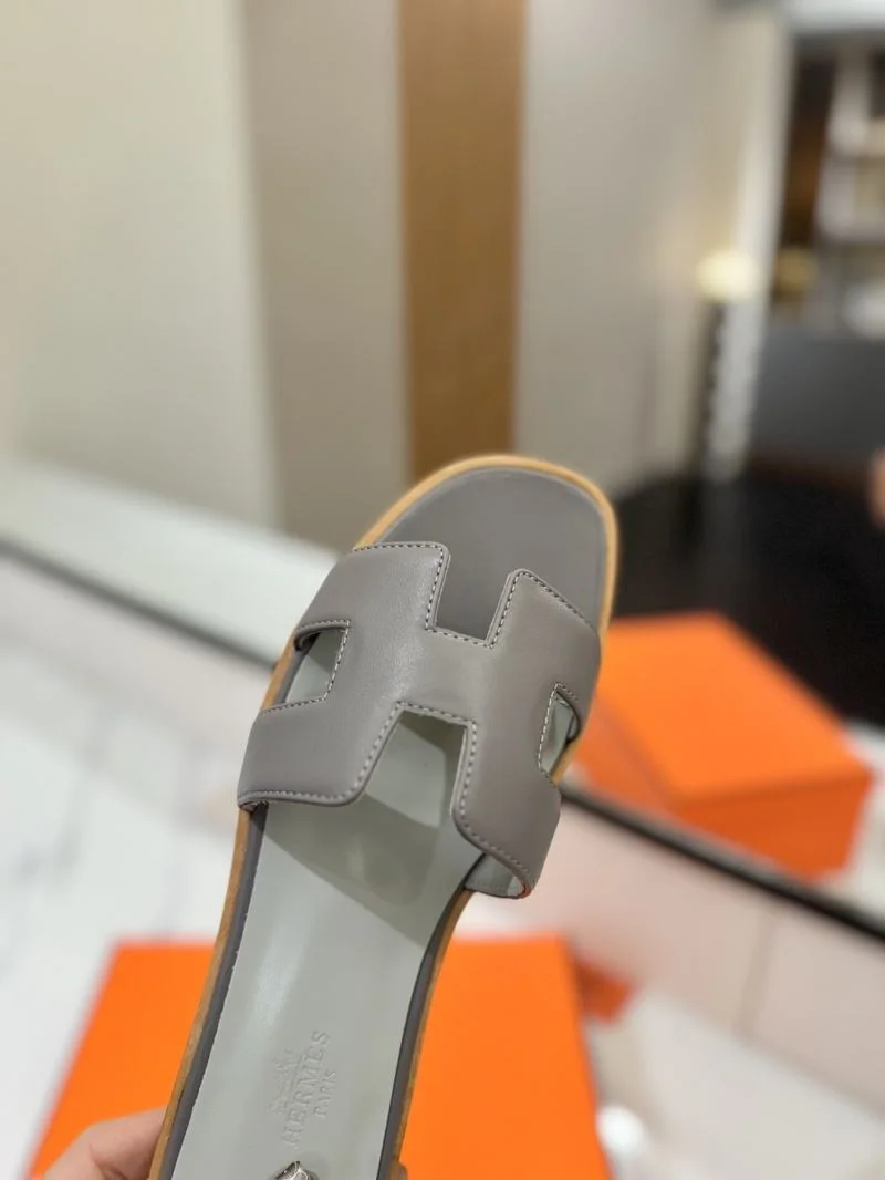 Cut-rate Hermes Slippers
