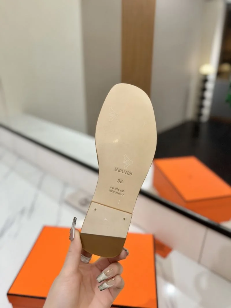 Value-priced Hermes Slippers