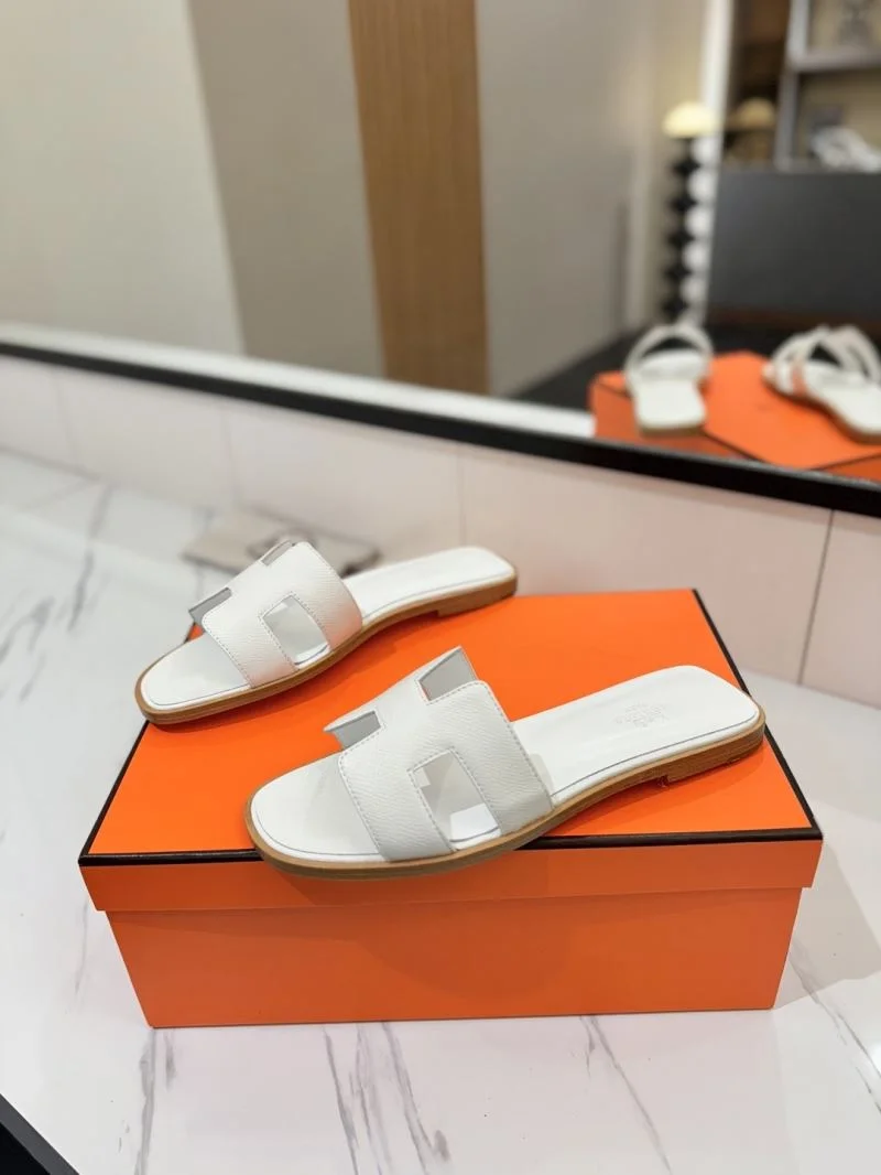 Cut-rate Hermes Slippers
