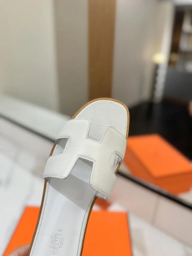 Cut-rate Hermes Slippers
