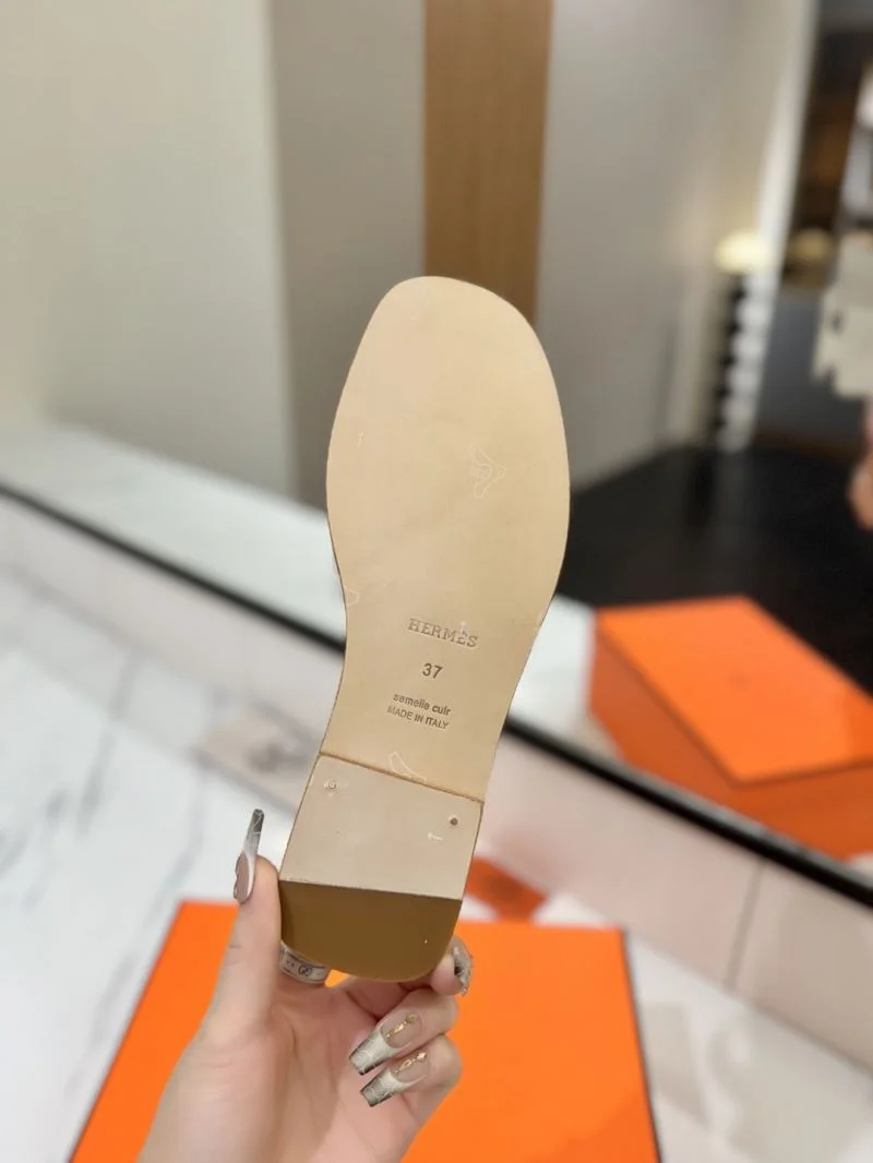 Cut-rate Hermes Slippers