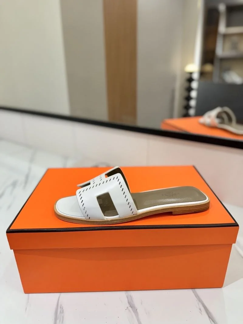 Accurate model Hermes Slippers