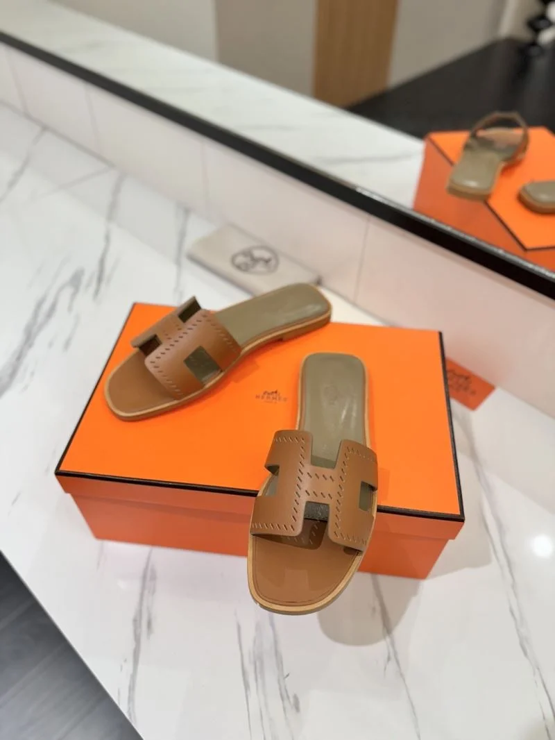Exact replica Hermes Slippers