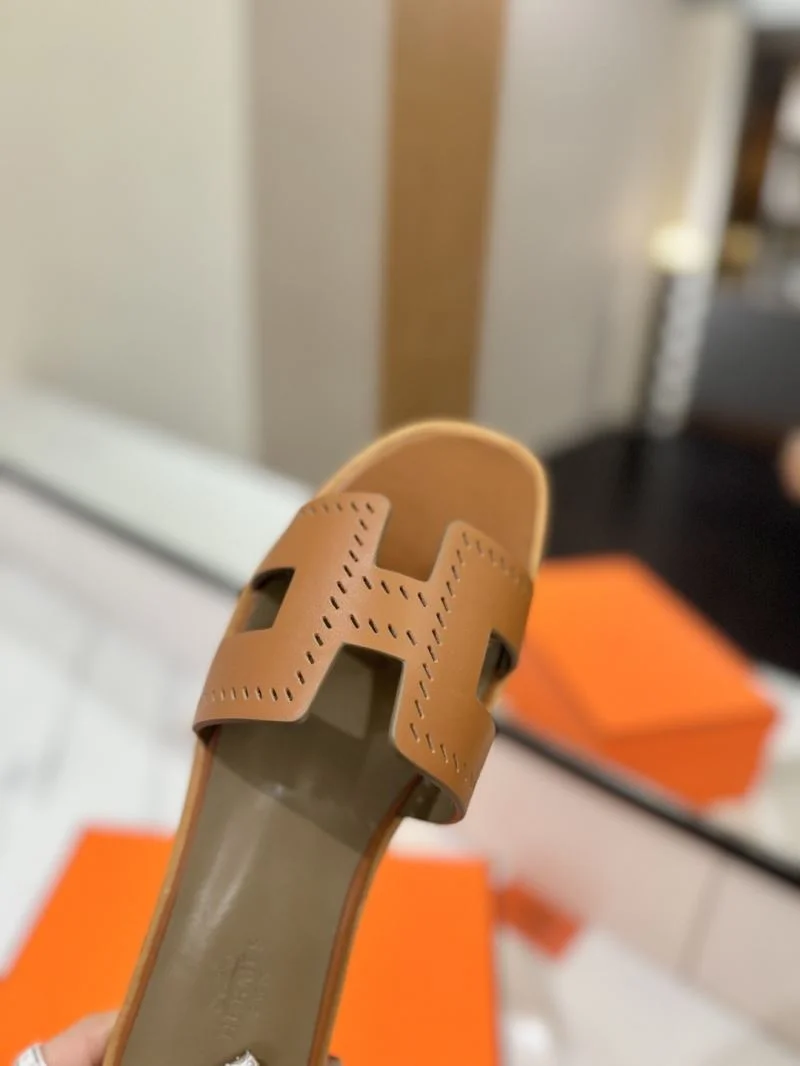 Exact replica Hermes Slippers