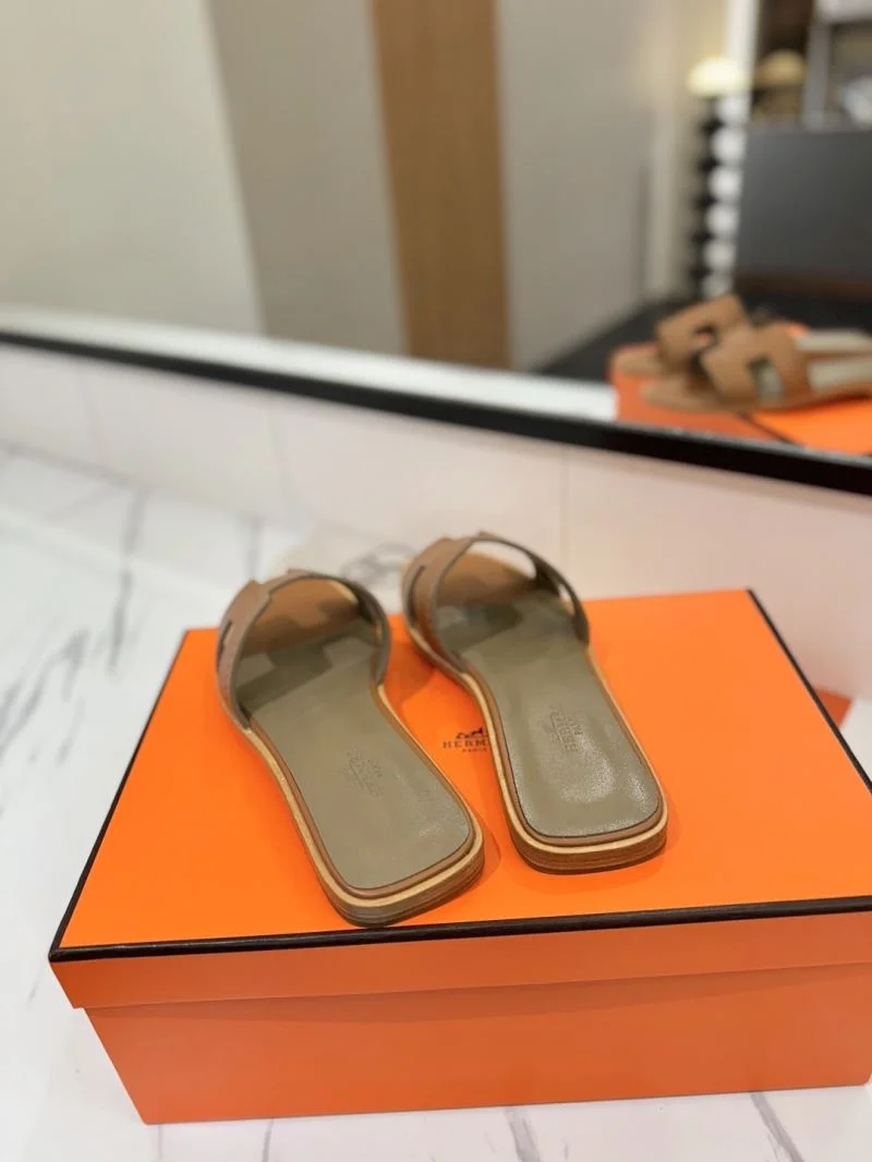 Exact replica Hermes Slippers