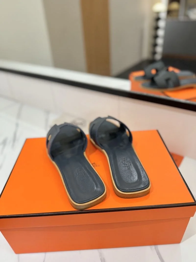 Legit Hermes Slippers