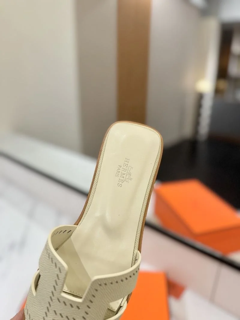 Reasonably priced Hermes Slippers