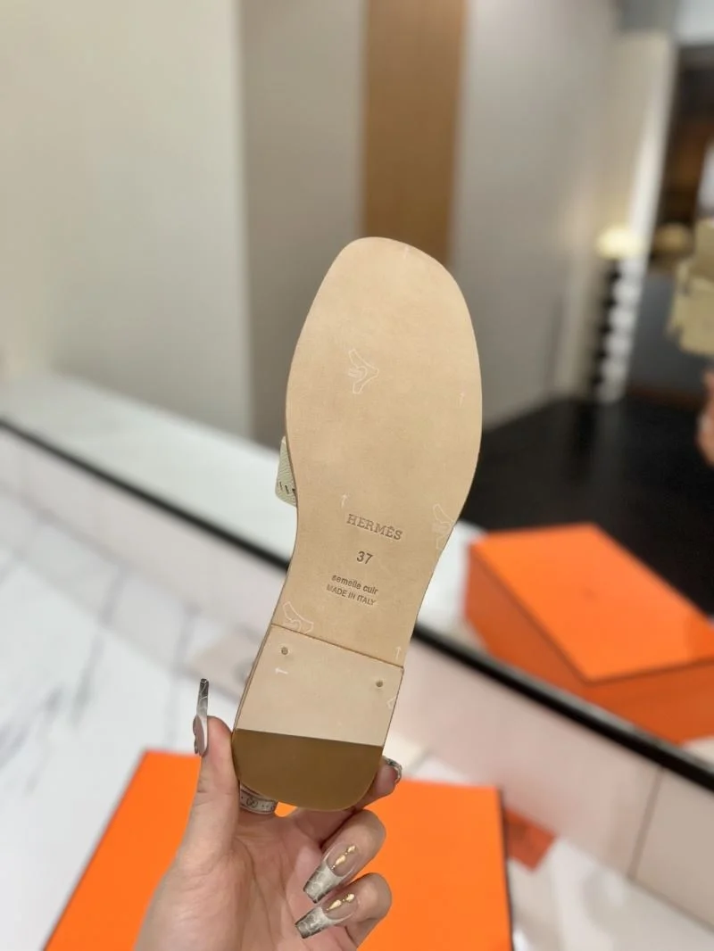 Reasonably priced Hermes Slippers