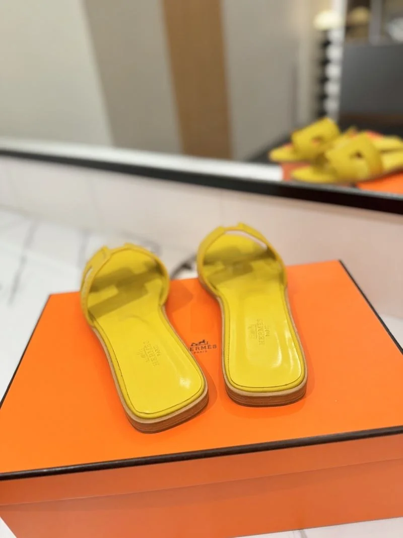 Value-priced Hermes Slippers