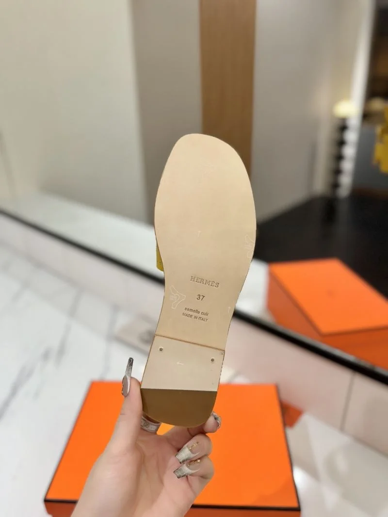 Value-priced Hermes Slippers