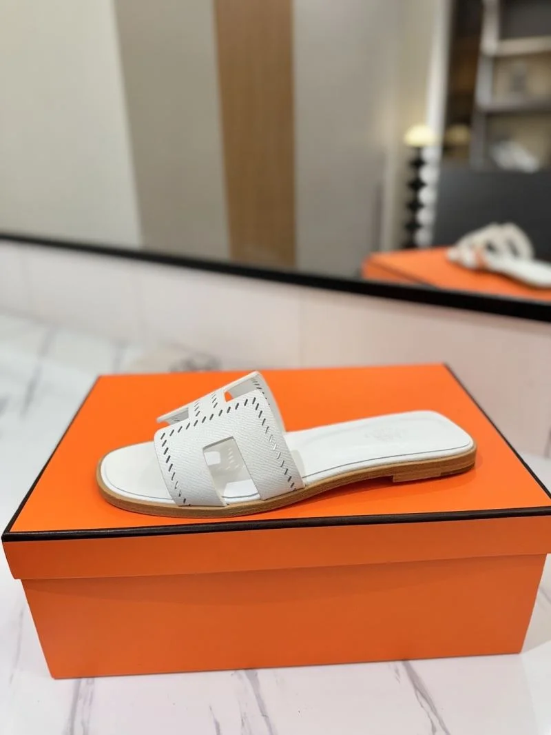Brand-authenticated Hermes Slippers