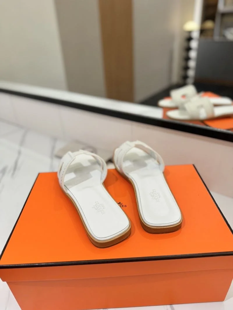 Brand-authenticated Hermes Slippers