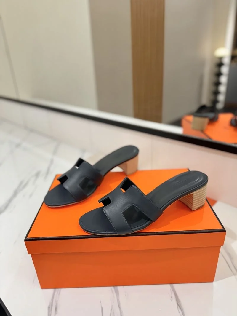 Cut-rate Hermes Slippers