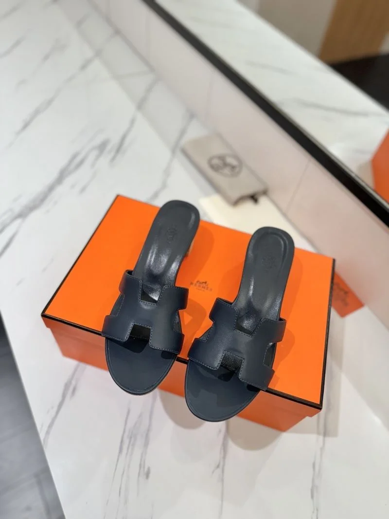 Cut-rate Hermes Slippers