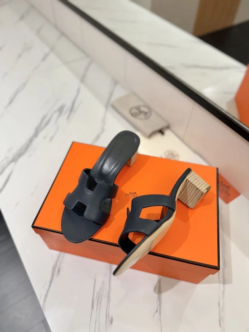 Cut-rate Hermes Slippers