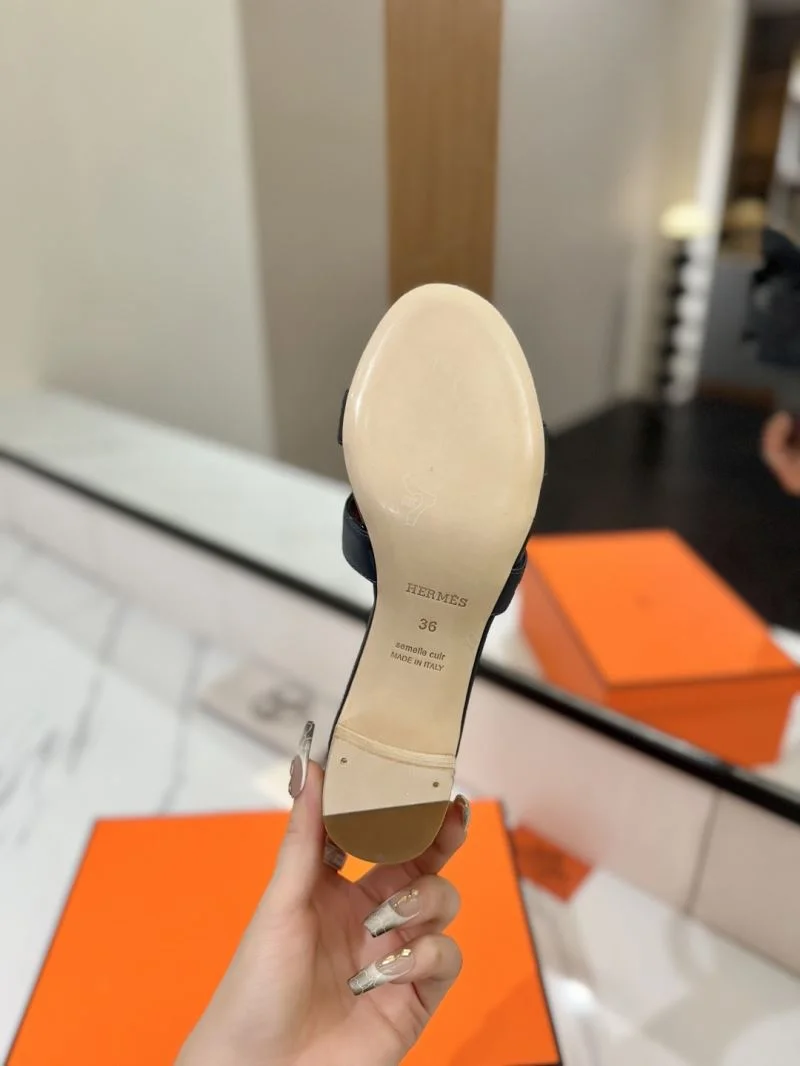 Cut-rate Hermes Slippers
