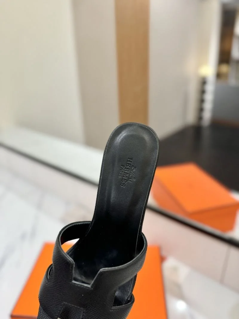 Brand-authenticated Hermes Slippers