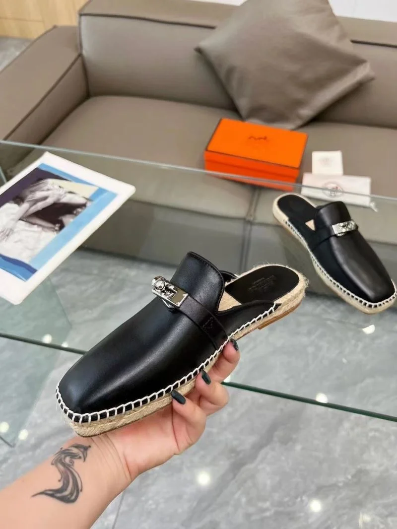 Cut-rate Hermes Slippers