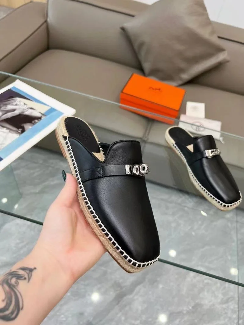 Cut-rate Hermes Slippers
