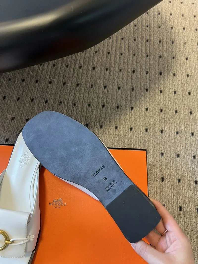 Accurate model Hermes Slippers