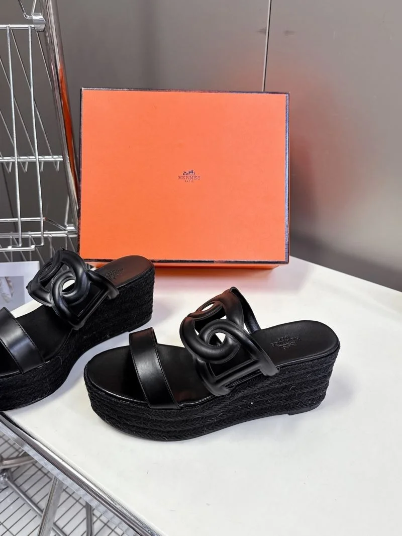 Reasonably priced Hermes Slippers