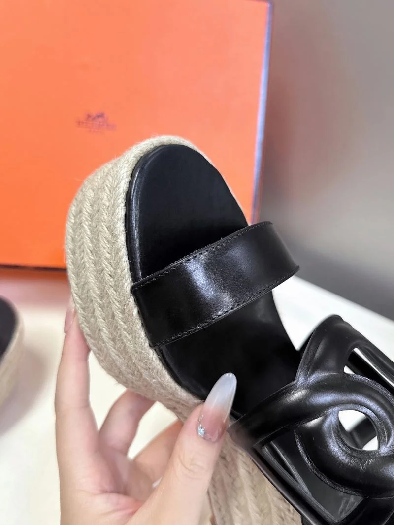 Reasonably priced Hermes Slippers