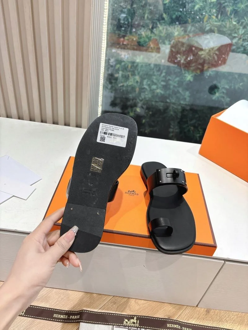 Inexpensive Hermes Slippers