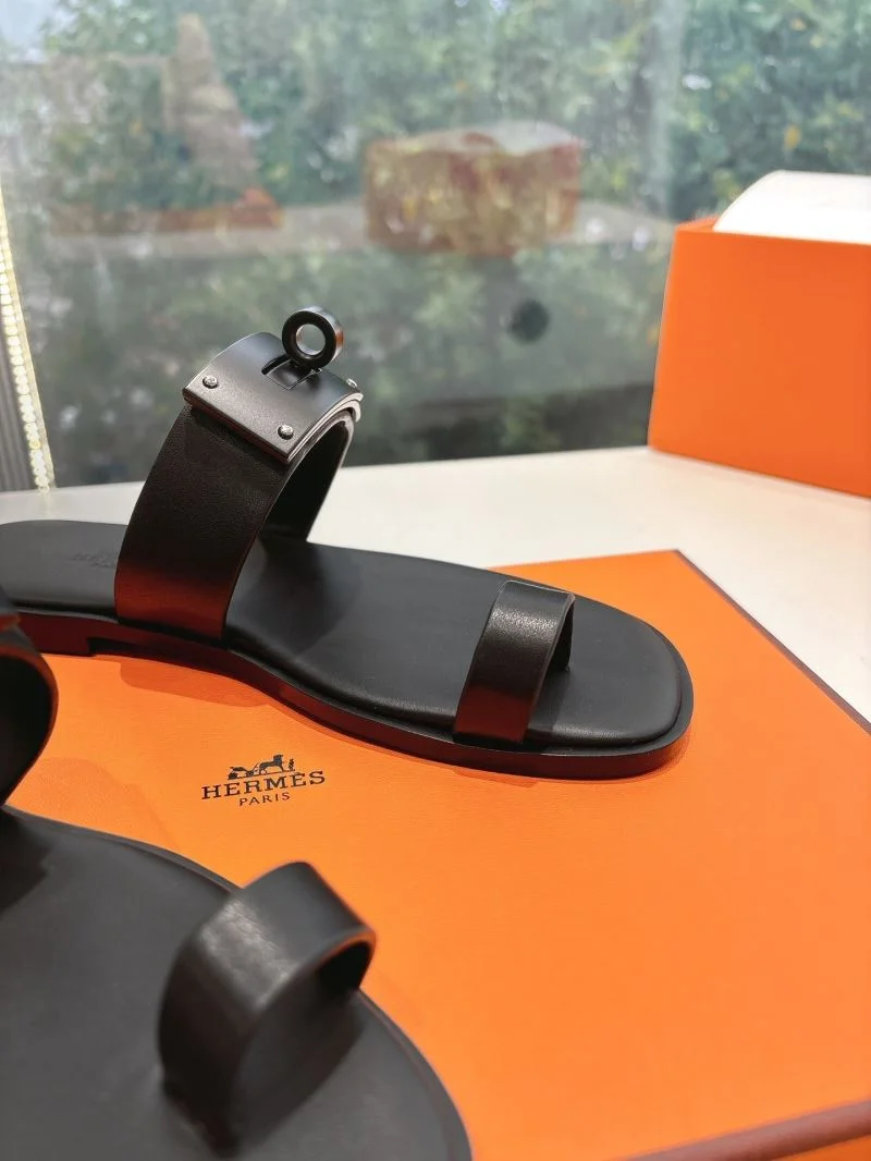 Inexpensive Hermes Slippers
