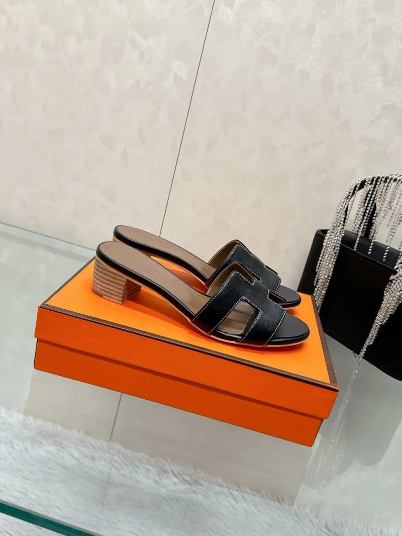 Value-priced Hermes Slippers