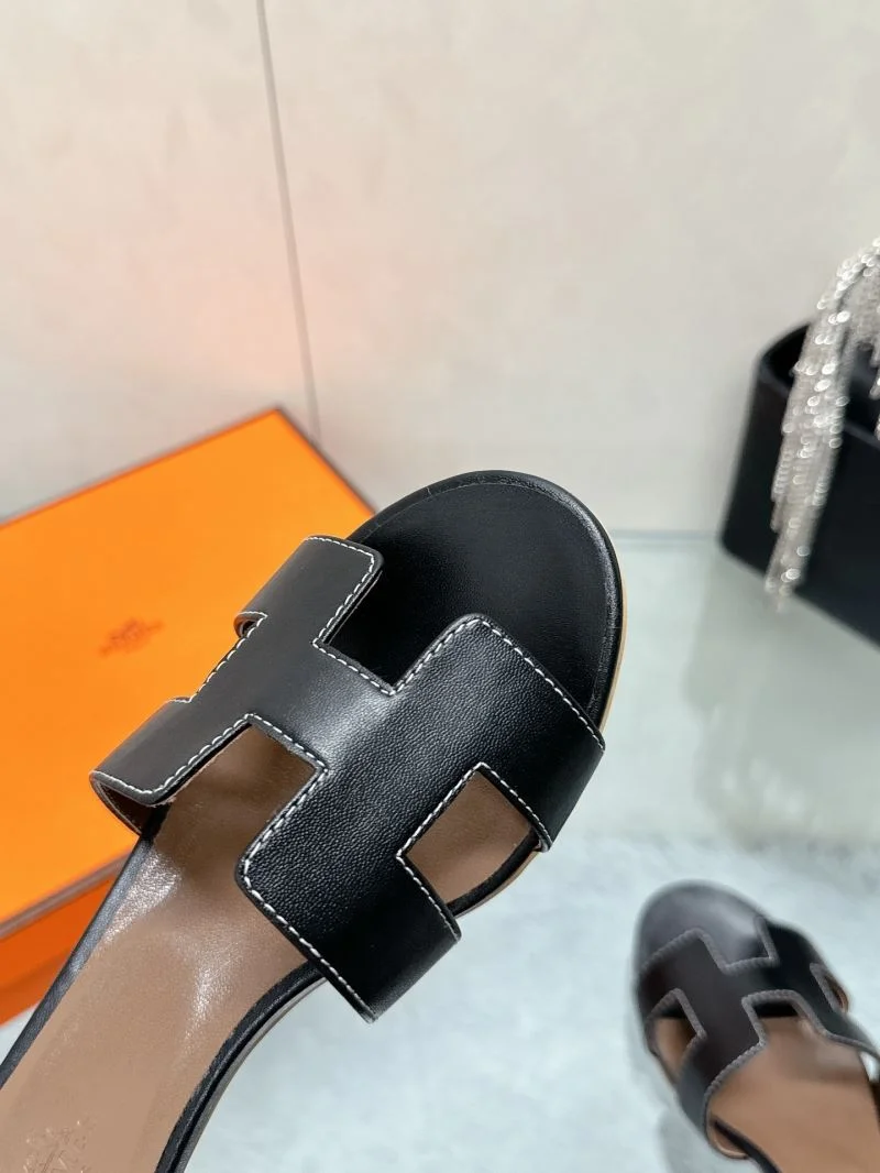 Value-priced Hermes Slippers