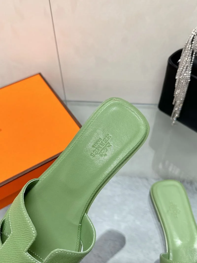 Exact replica Hermes Slippers