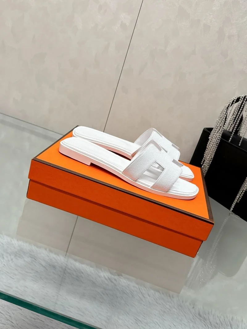 Brand-authenticated Hermes Slippers