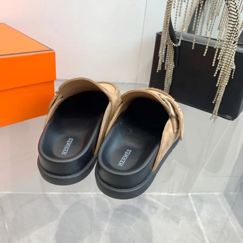 Low-cost Hermes Slippers