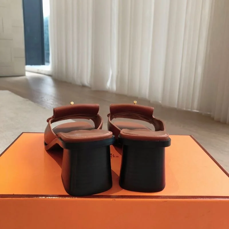 Reasonably priced Hermes Slippers